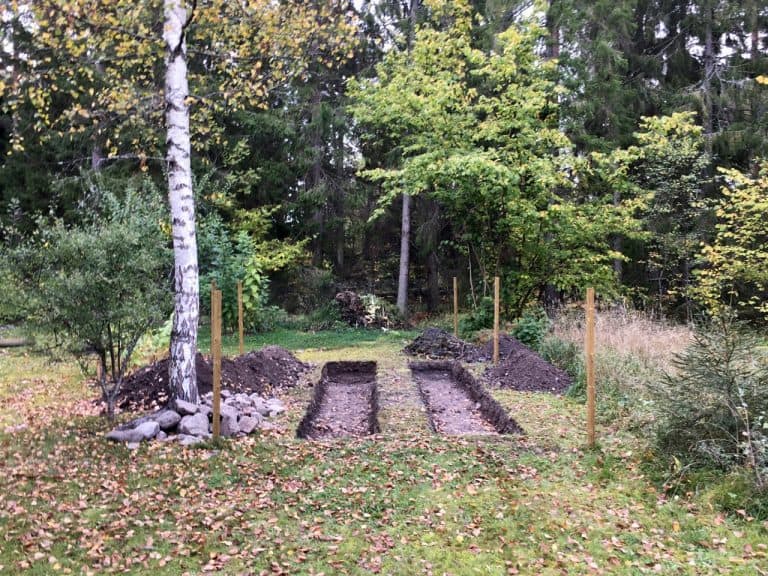A Hugelkultur-Inspired New Addition to Our Garden - Live Slow Run Far